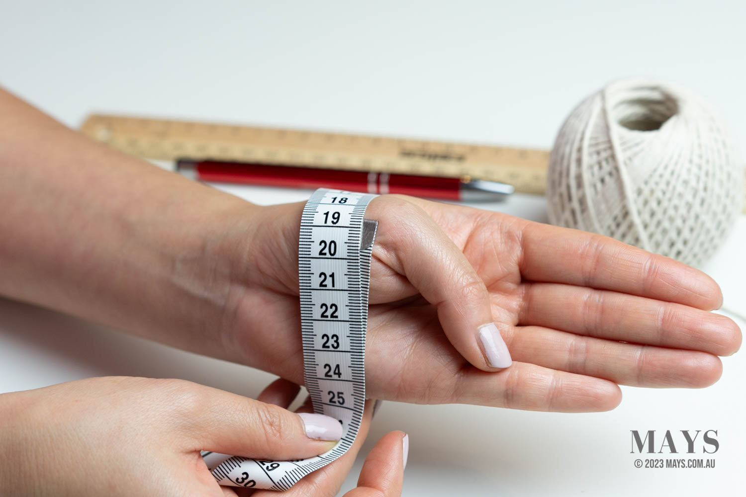 Jade Bracelet Sizing Guide: How to Measure for Jade Bangle– MAYS GEMS